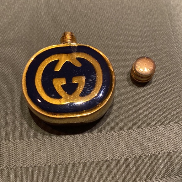 Gucci | Accessories | Gucci Perfume Bottle Vintage Round Iconic Gg Logo ...